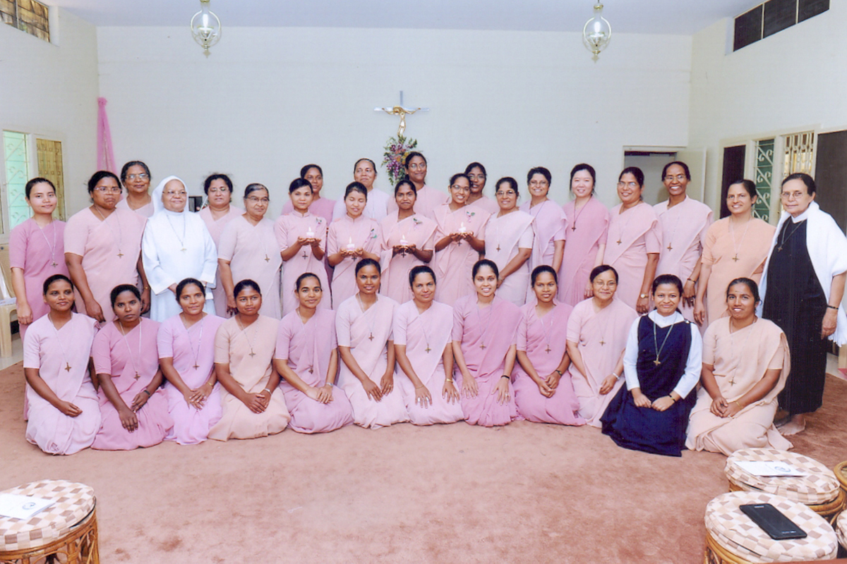 Consecrated to participate in the divine Missions - RNDM